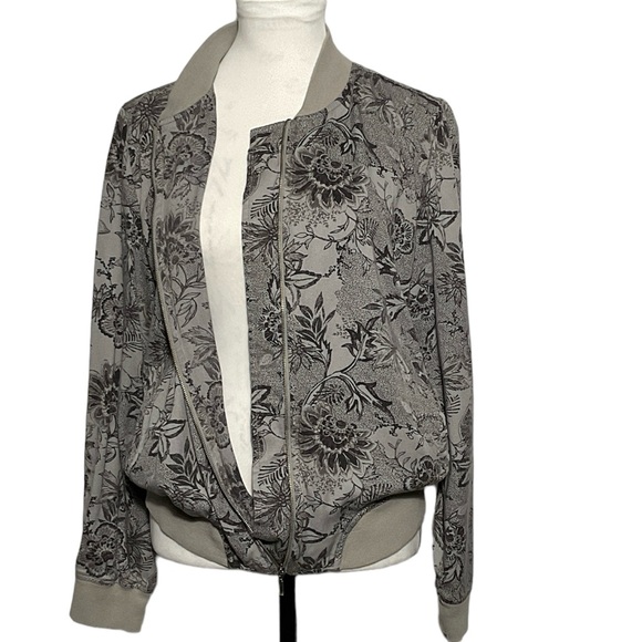 Knox Rose | Jackets & Coats | Knox Rose Sz Med Lightweight Floral ...